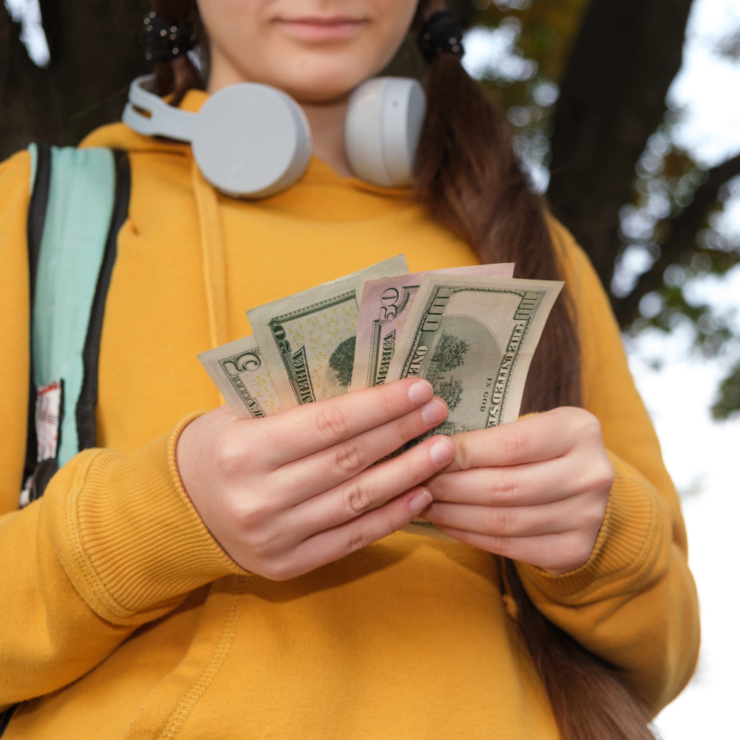 5 Smart Money Habits Every Teen Should Know